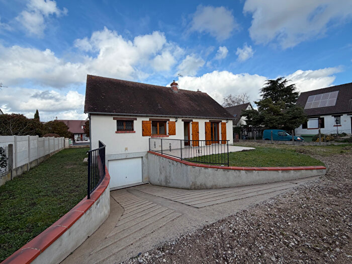 Maison à louer - Saint-Jean-de-la-Ruelle, Guillaumière, La Vaudière, Clos du Sergent - 5 pièces - 4 chambres
