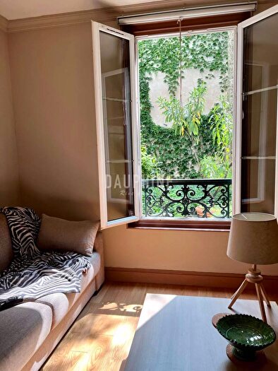 Appartement à louer - Saint Thomas dAquin, Paris ème arrondissement - 2 pièces