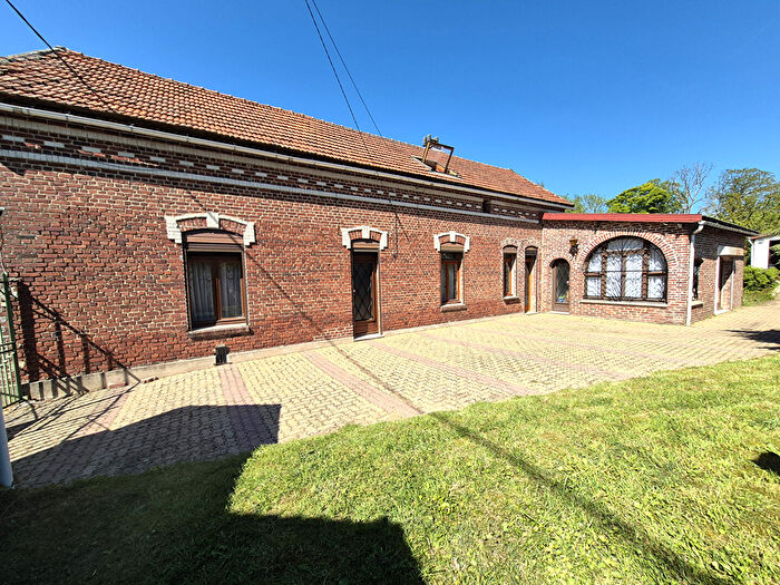 Maison à vendre - Havrincourt - 6 pièces - 4 chambres