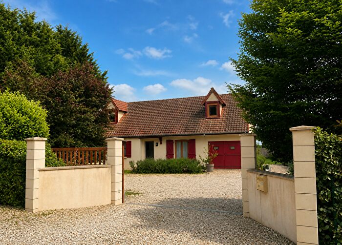 Saint-Éloy-de-Gy - Maison 5 pièces à vendre