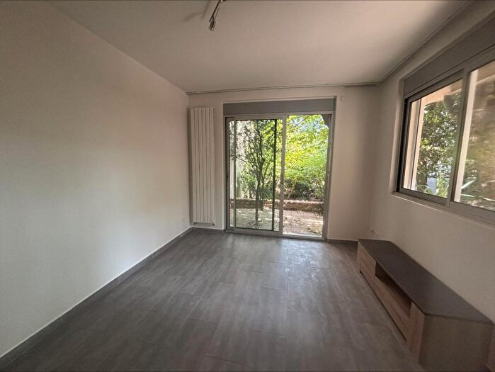 Nanterre : Appartement 2 pièces à louer