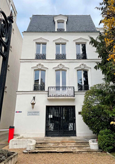 Saint-Cloud, Pasteur, Magenta : Maison 7 pièces à vendre