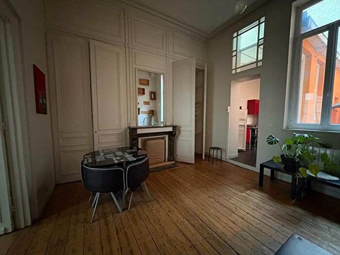 Wazemmes, Lille : Appartement 2 pièces à louer