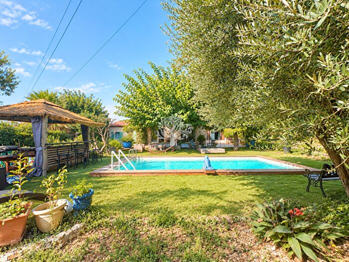 Sanary-sur-Mer, Le Pont d'Arand, Ancien Chemin de Toulon - Maison 6 pièces à vendre