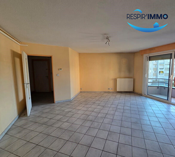 Appartement à vendre - Sochaux - 3 pièces - 2 chambres