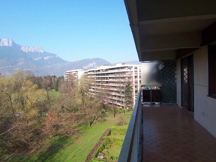 Appartement 2 pièces à louer à Saint-Égrève, Rochepleine