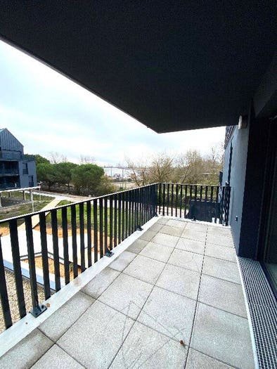 Zone d'Activité, Bègles : Appartement 1 pièce à louer