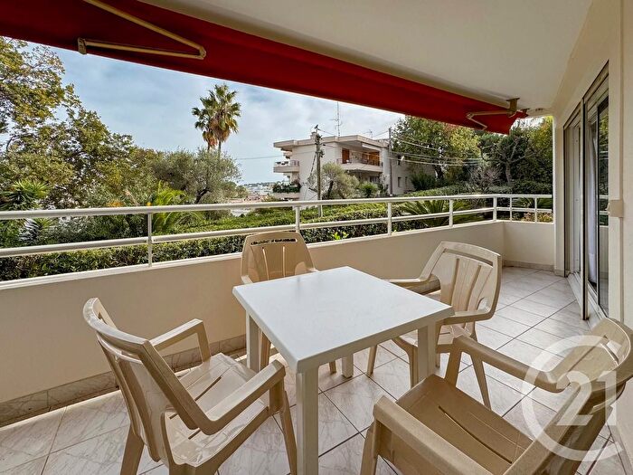 Appartement à vendre - Antibes, Juan-les-Pins, Le Cap - 2 pièces - 1 chambre