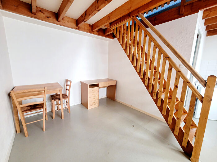 Boulogne-sur-Mer, Saint-Pierre : Appartement 1 pièce à louer