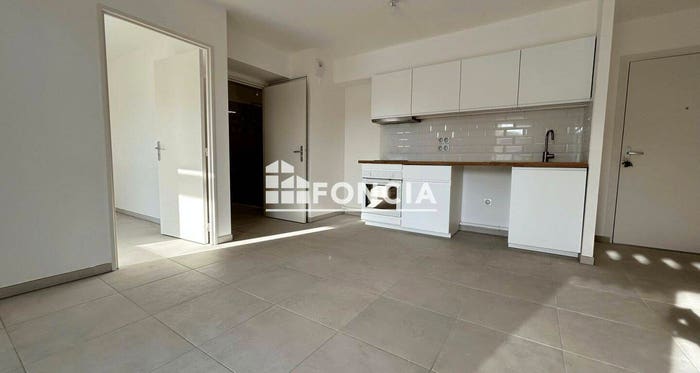 Bellevue-L'Olivier-Gardian, Istres - Appartement 2 pièces à louer