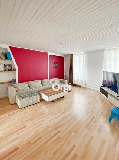 Centre Ville, Boulogne-sur-Mer : Appartement 5 pièces à louer