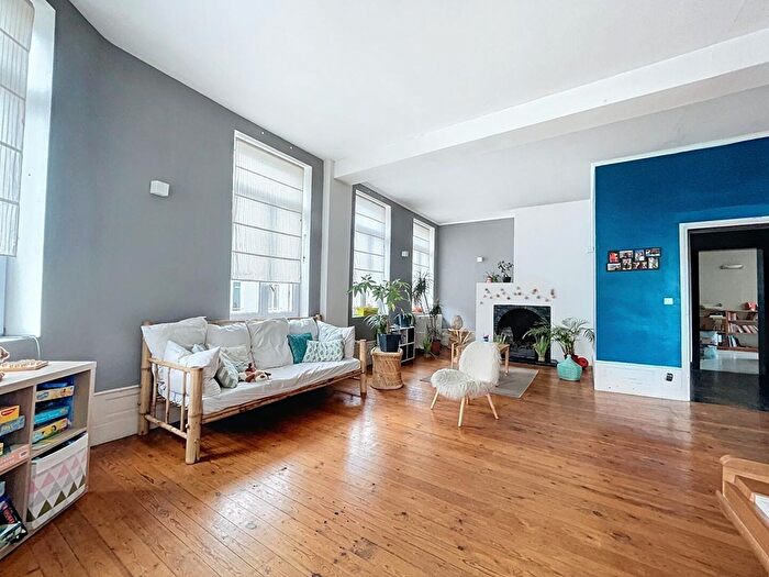 Appartement 9 pièces à vendre à Armentières, Centre République