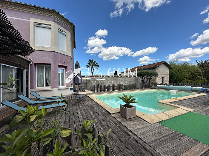 Maison à vendre - Saint-Hilaire-de-Brethmas - 10 pièces - 7 chambres