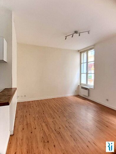 Appartement à louer - Vieux Marché-Cathédrale, Rouen - 3 pièces - 2 chambres