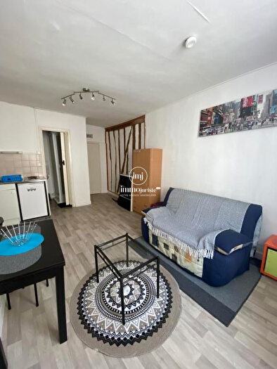 Appartement à louer - Limoges, Centre-ville, Hôtel de Ville, Emailleurs - 1 pièce