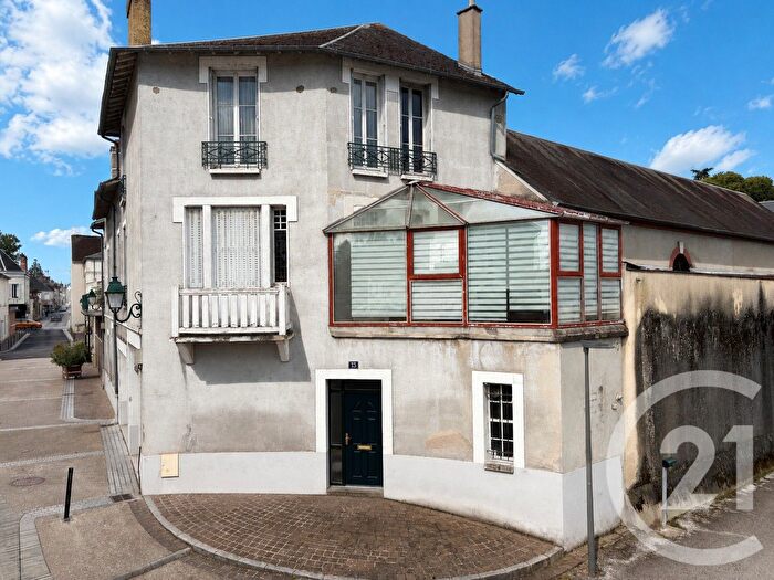 Maison 6 pièces à vendre à Montargis, Centre-ville
