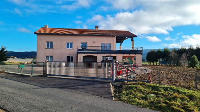 Maison à vendre - Riotord - 5 pièces - 3 chambres