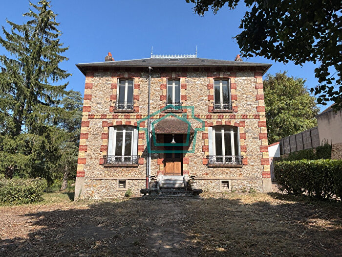 Montfort-l'Amaury : Maison 6 pièces à louer