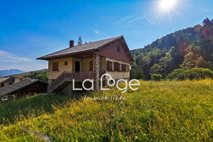 Maison 5 pièces à vendre à Manteyer