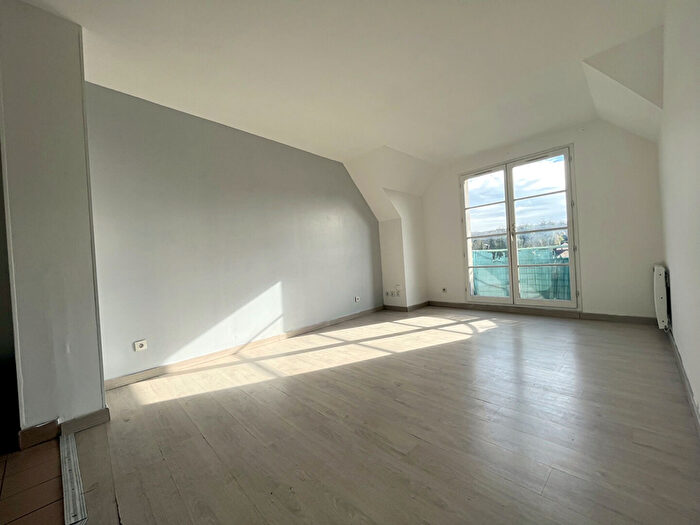 Méru, Centre-ville - Appartement 2 pièces à louer