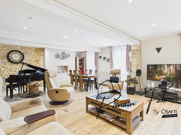 Maison à vendre - Laruscade - 5 pièces - 4 chambres