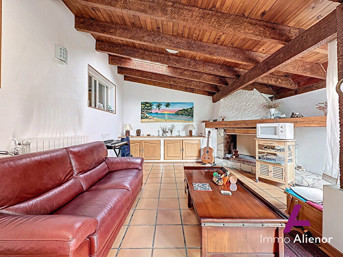 Maison à vendre - Pessac - 5 pièces - 3 chambres