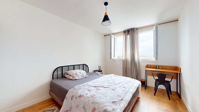 Appartement à louer - Saint-Brieuc, Ville Bougault, Beauvallon - 4 pièces - 3 chambres