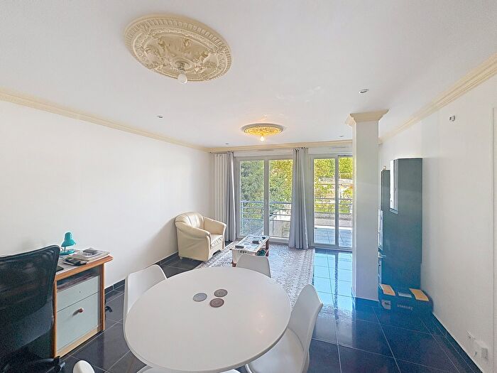 Appartement 2 pièces à vendre à LHaÿ-les-Roses, Blondeaux