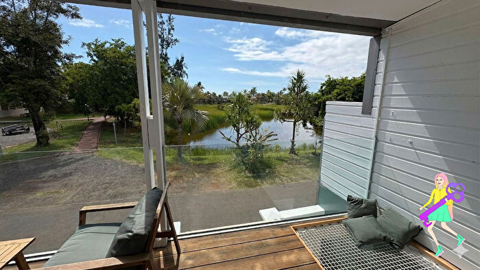 Maison à louer - Létang-Salé, Etang-Salé les Bains - 4 pièces - 3 chambres