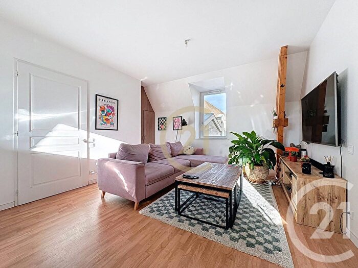 Appartement à louer - Neuville-sur-Oise - 4 pièces - 3 chambres