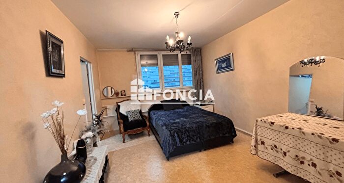 Appartement à vendre - Saint-Étienne, La Métare, Le Portail Rouge, Fauriel, Villeboeuf - 2 pièces - 1 chambre