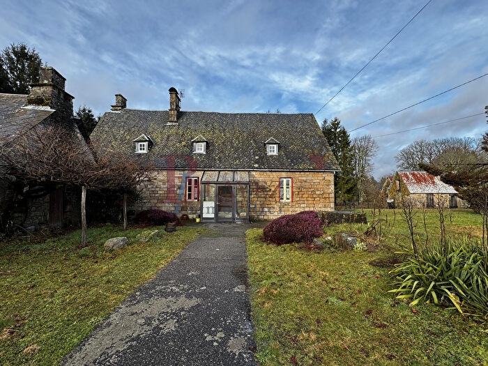 Marcillac-la-Croisille - Maison 4 pièces à vendre