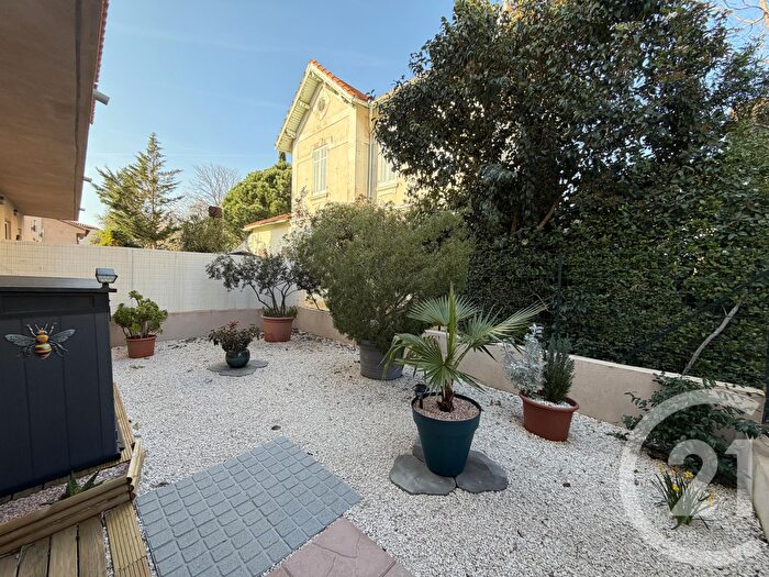 Appartement à louer - La Seyne-sur-Mer, Sud - 2 pièces - 1 chambre