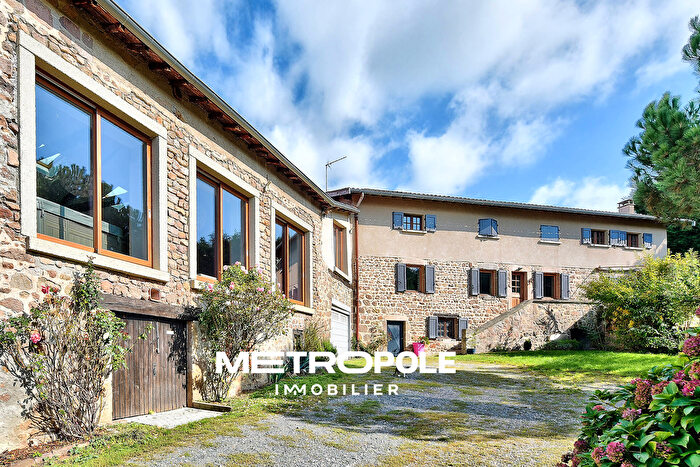 Maison à vendre - Longessaigne - 10 pièces - 5 chambres