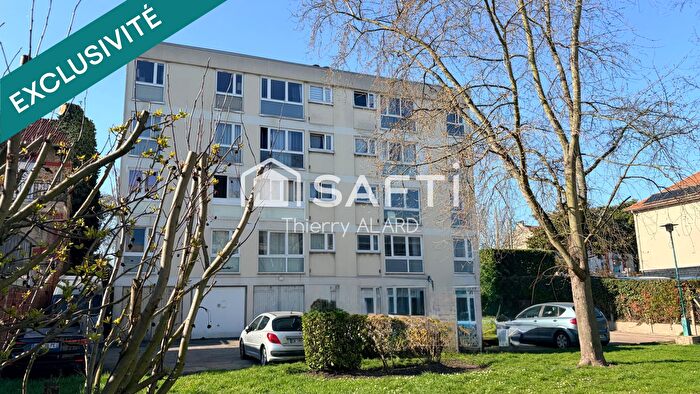 Appartement à vendre - Pierrefitte-sur-Seine, Potier, Gare - 3 pièces - 2 chambres