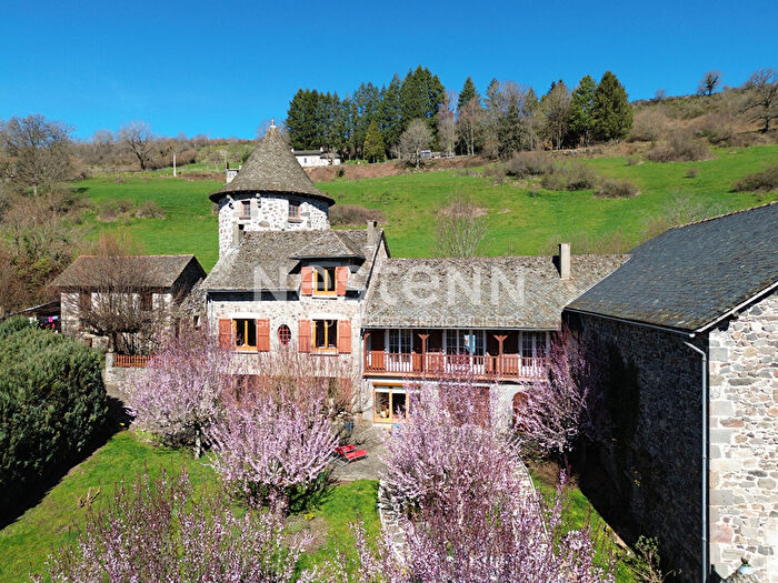 Maison à vendre - Giou-de-Mamou - 9 pièces - 6 chambres