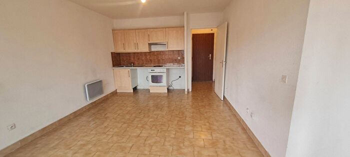 Saint Claude Canton Nord, Grasse - Appartement 1 pièce à louer