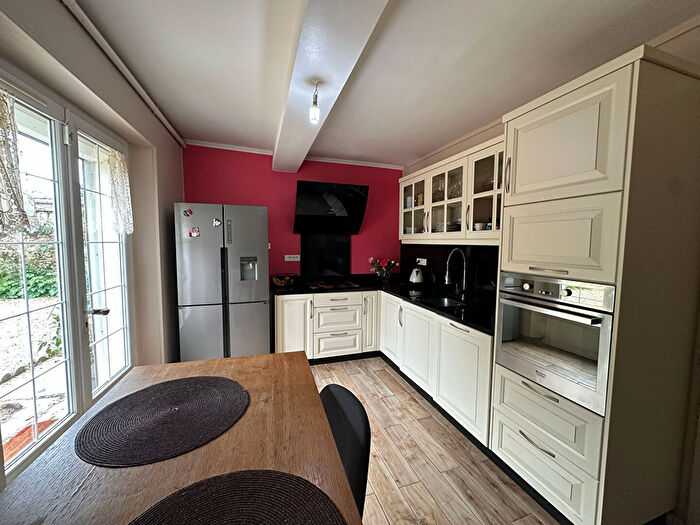 Maison 6 pièces à Villenauxe-la-Grande, à vendre