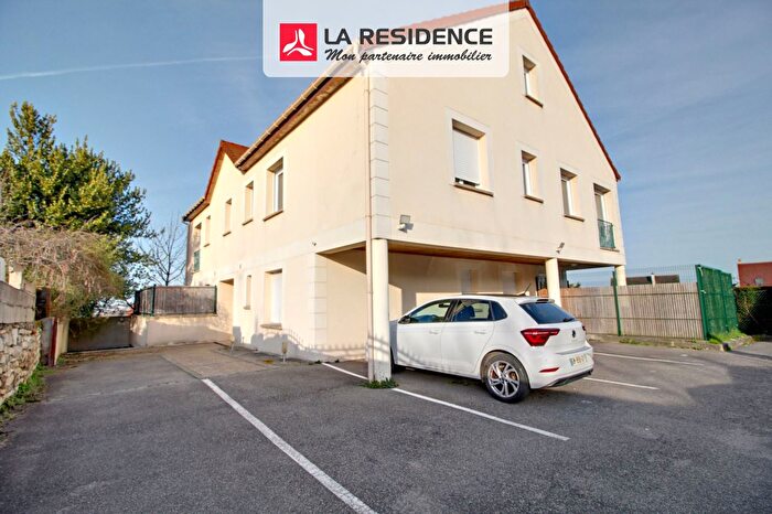 Appartement à vendre - Ecquevilly - 4 pièces - 2 chambres