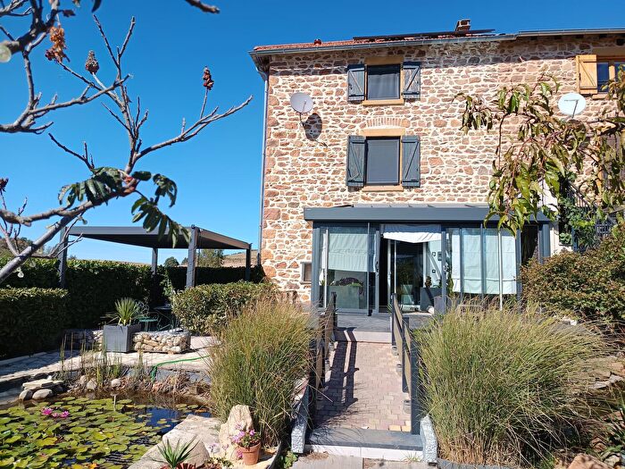 Bourg-de-Thizy : Maison 5 pièces à vendre