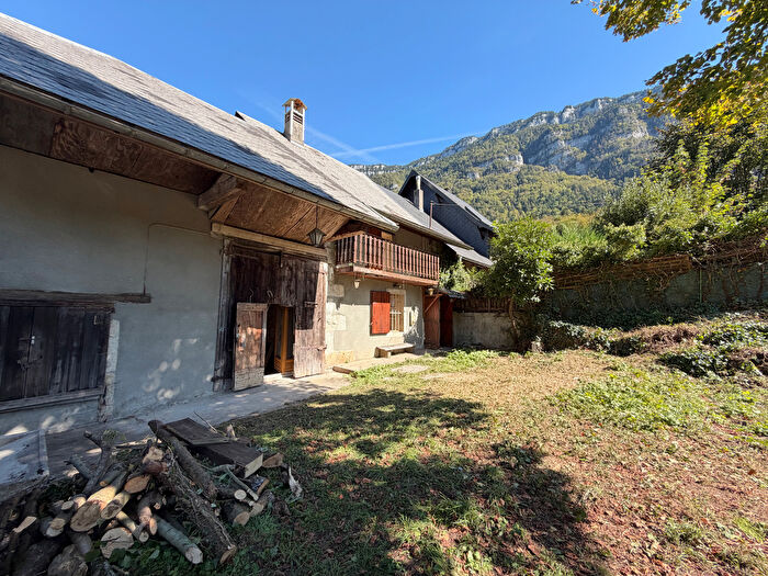 Maison 3 pièces à Saint-Thibaud-de-Couz, à vendre