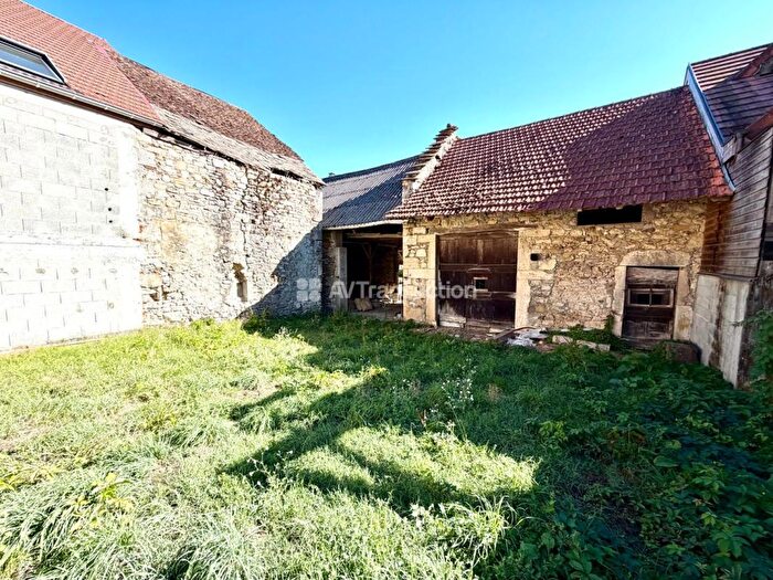 Maison 1 pièce à vendre à Arbignieu