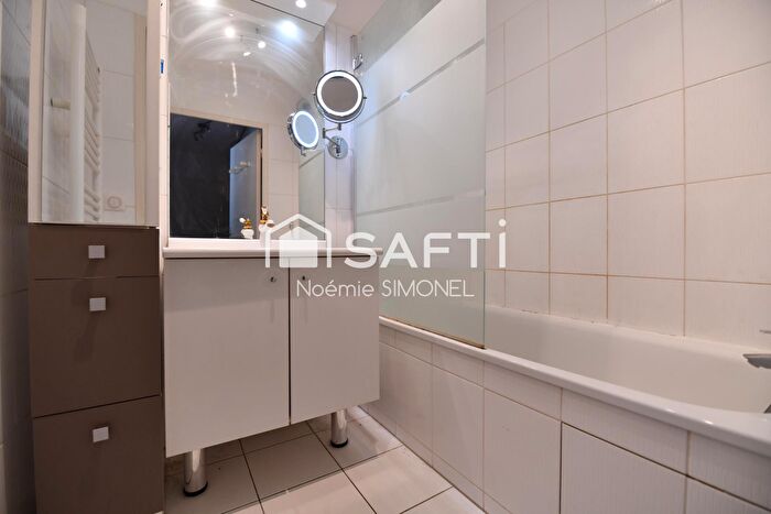 Nanterre, Vieux Pont : Appartement 4 pièces à vendre