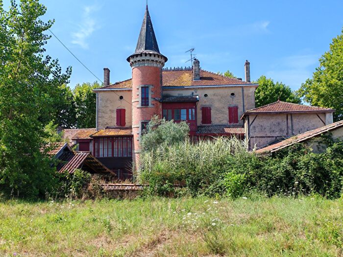 Bazas : Maison 14 pièces à vendre