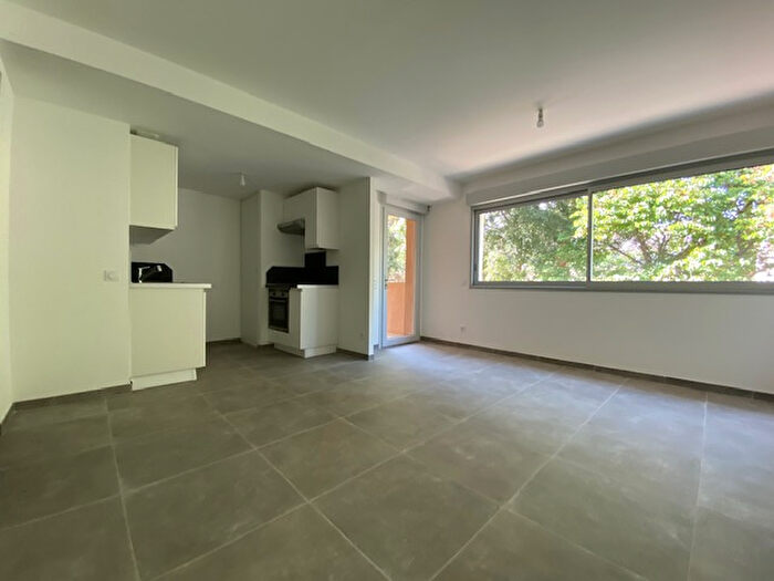 Aix-en-Provence, Saint-Donat, Les Platanes - Appartement 1 pièce à louer