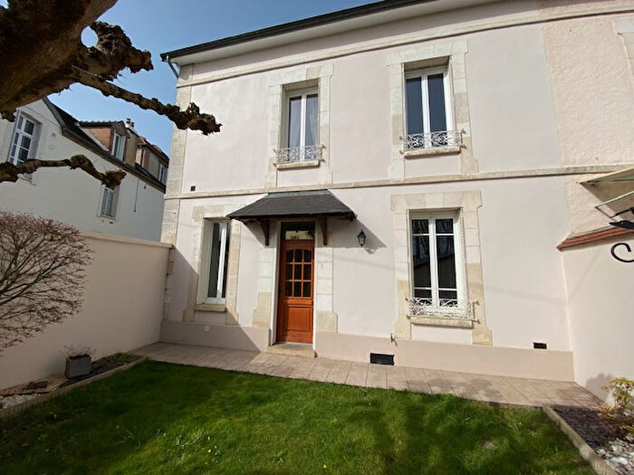 Maison à vendre - Sens, LAmande - 6 pièces - 5 chambres