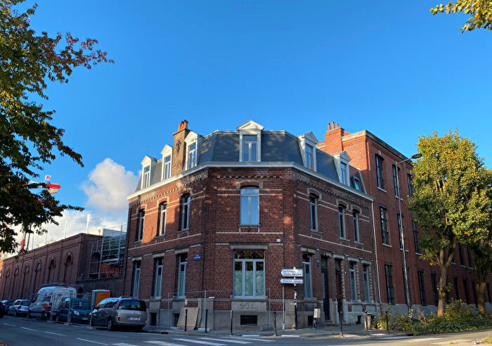 Appartement à louer - Roubaix, Fresnoy, Mackellerie - 16 pièces - 14 chambres