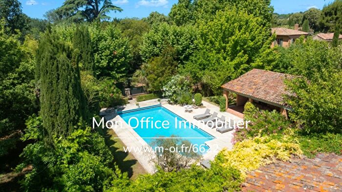 Maison 18 pièces à vendre à Aix-en-Provence, Les Milles