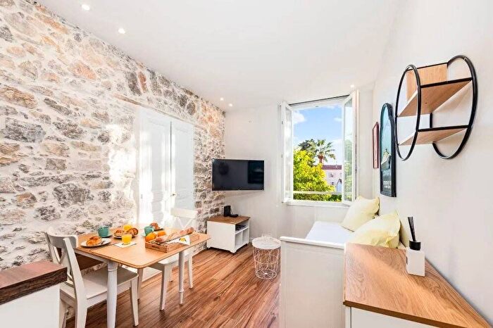 Appartement à louer - Cannes - 2 pièces - 1 chambre