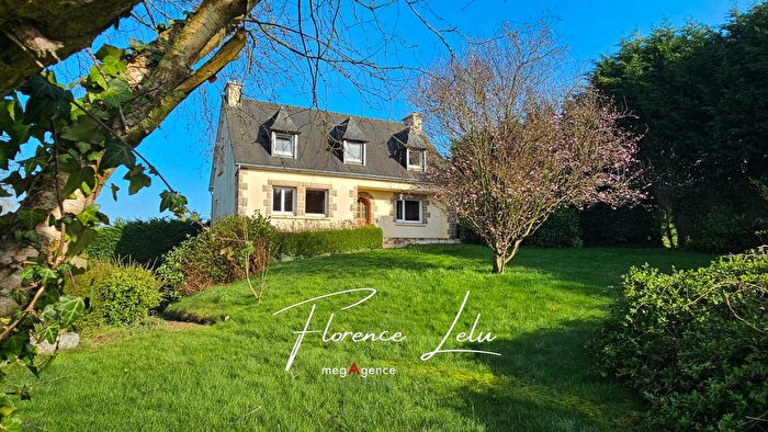 Maison à vendre - Saint-Brandan - 6 pièces - 4 chambres